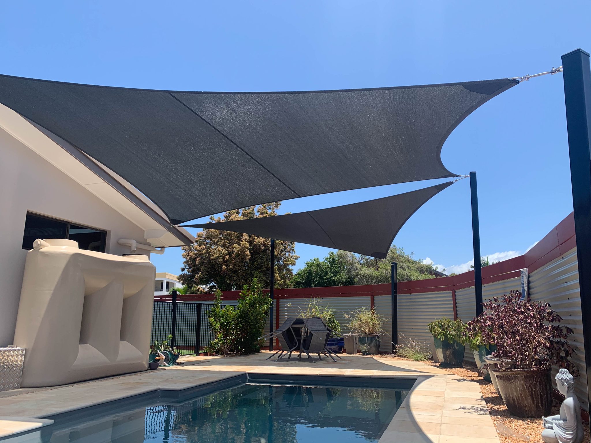 7 Reasons to Pick Custom-Made Shade Sails Over Generic